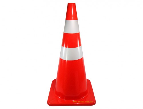 28 Inch (70 cm) Safety Cones – High-Quality Traffic Cones for Safety ...